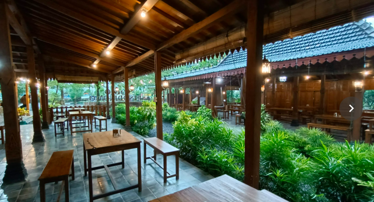 Restoran Joglo, Limasan Jawa di Jl Wates (Artikel) Internet Marketing