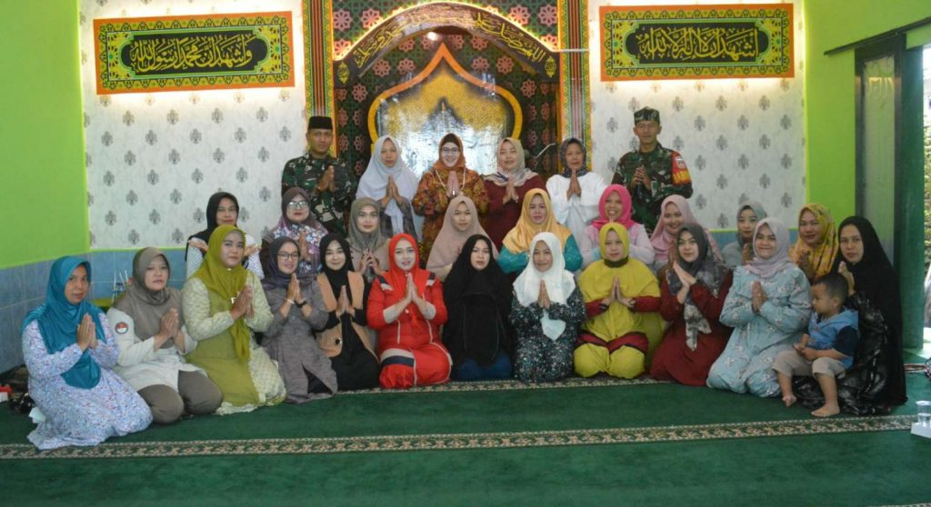 Peringati HUT Dan Sambut Ramadhan, Persit Kodim 0707/Wonosobo Gelar Pengajian Dan Doa Bersama ...